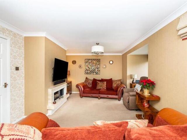House 4 Bedroom For Sale Kippax West Yorkshire 420000 ES101677264