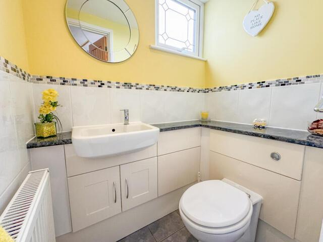 House 4 Bedroom For Sale Hockley Essex 450000 ELS101168364