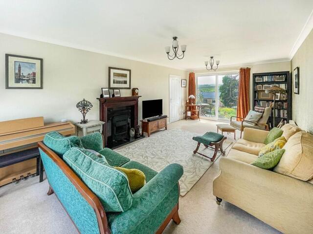 House 4 Bedroom For Sale Holmfirth Kirklees 450000 ELS100058174