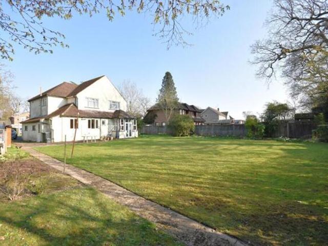 House 4 Bedroom For Sale Horley Surrey 750000 ES100426214