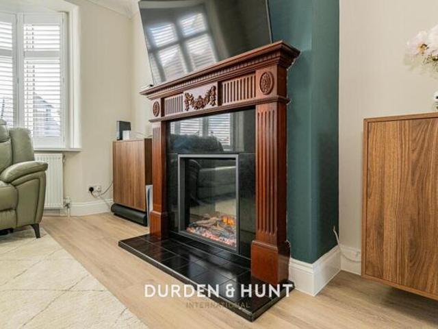 House 4 Bedroom For Sale Hornchurch Greater London 600000 ELS91296002