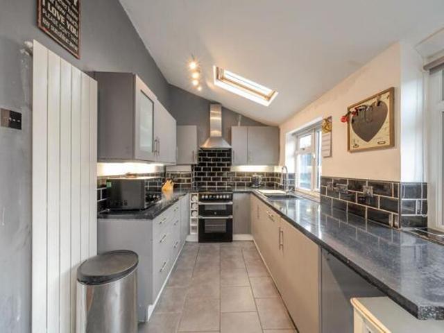 House 4 Bedroom For Sale Hornchurch Greater London 600000 ES100540789