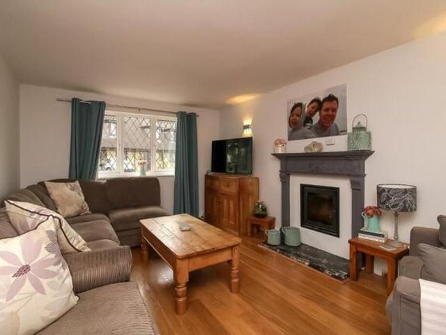 House 4 Bedroom For Sale Horsham West Sussex 630000 ES98119571