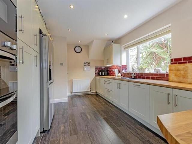 House 4 Bedroom For Sale Hathersage Derbyshire 500000 ELS100132659