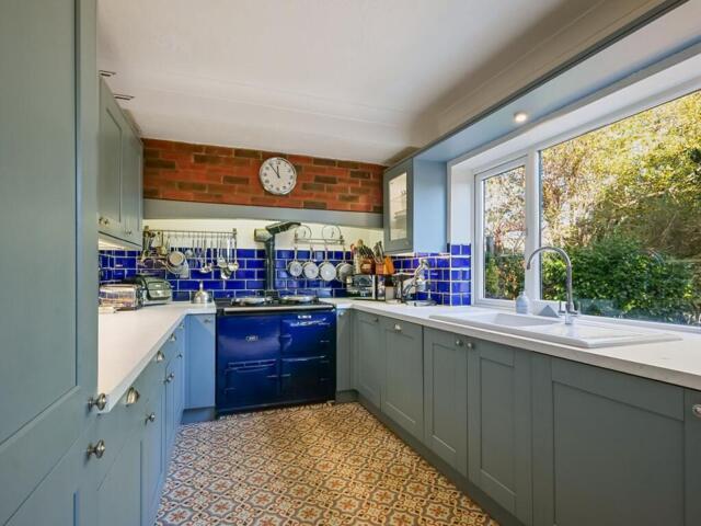 House 4 Bedroom For Sale Hampshire Hampshire 895000 ES100881743