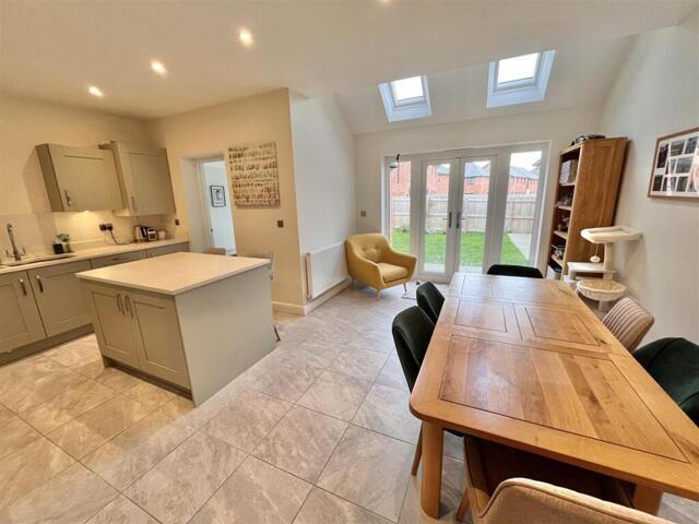 House 4 Bedroom For Sale Handforth Greater Manchester 609950 ES98503734