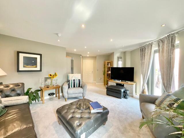 House 4 Bedroom For Sale Hanley Stoke on Trent 270000 ELS100881552