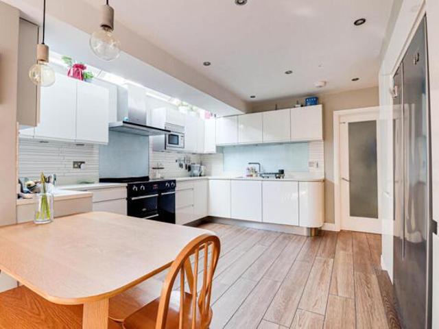 House 4 Bedroom For Sale Harpenden Hertfordshire 1100000 ELS100456327