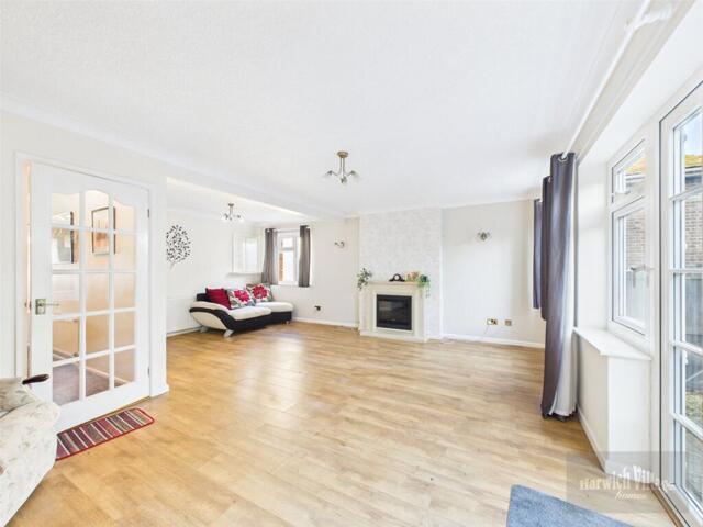 House 4 Bedroom For Sale Harwich Essex 330000 ES100684885