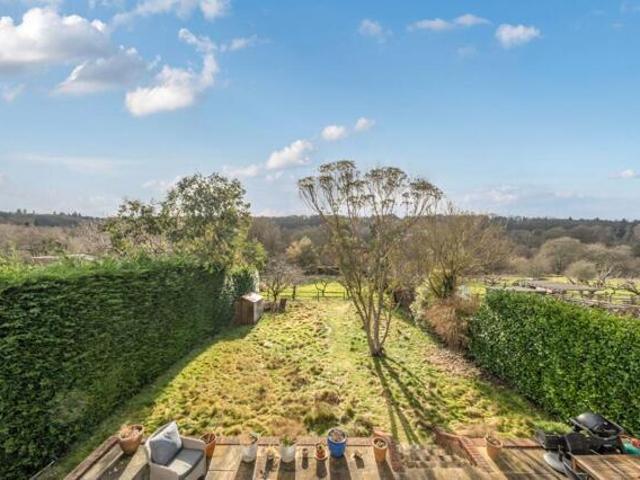 House 4 Bedroom For Sale Haslemere Surrey 900000 ELS101677415