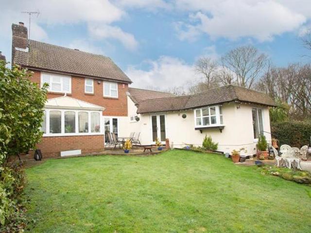 House 4 Bedroom For Sale Heathfield East Sussex 695000 ES101025945