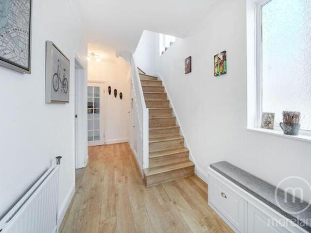 House 4 Bedroom For Sale Hendon Greater London 800000 ELS101777764