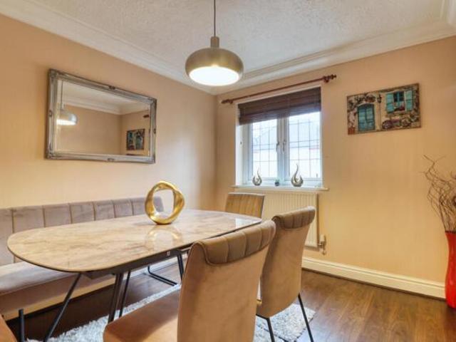 House 4 Bedroom For Sale High Wycombe Buckinghamshire 700000 ELS99986316