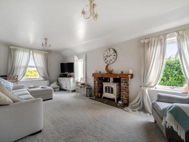 House 4 Bedroom For Sale Hindhead Surrey 875000 ES101955494