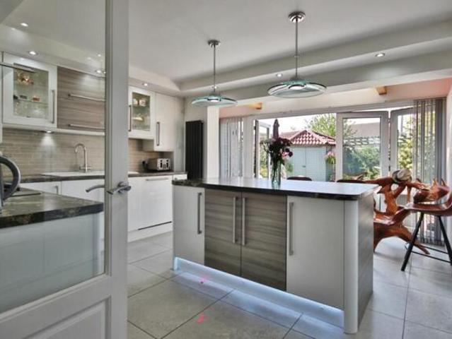 House 4 Bedroom For Sale Hull City Of Kingston upon Hull 300000 ELS99986312