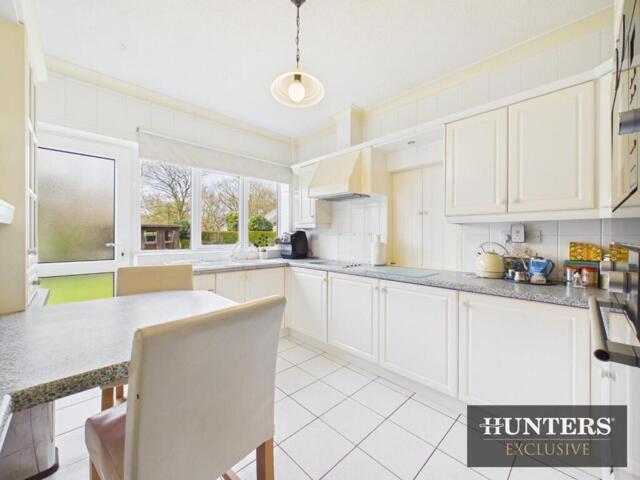 House 4 Bedroom For Sale Hunmanby North Yorkshire 625000 ELS101675934