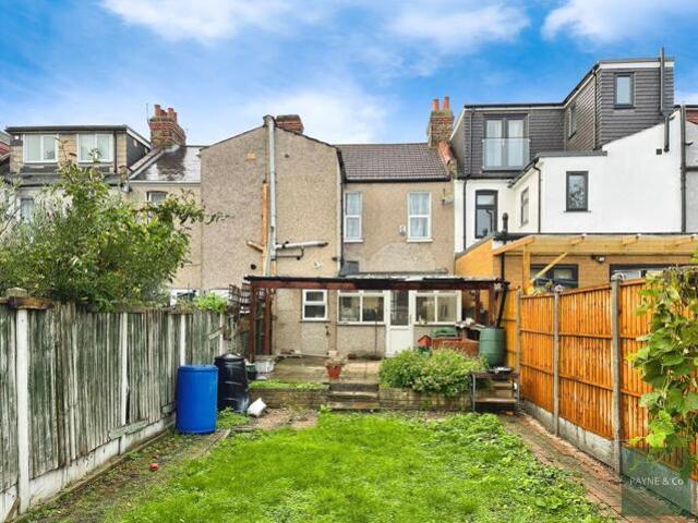 House 4 Bedroom For Sale Ilford Greater London 575000 ELS98404469