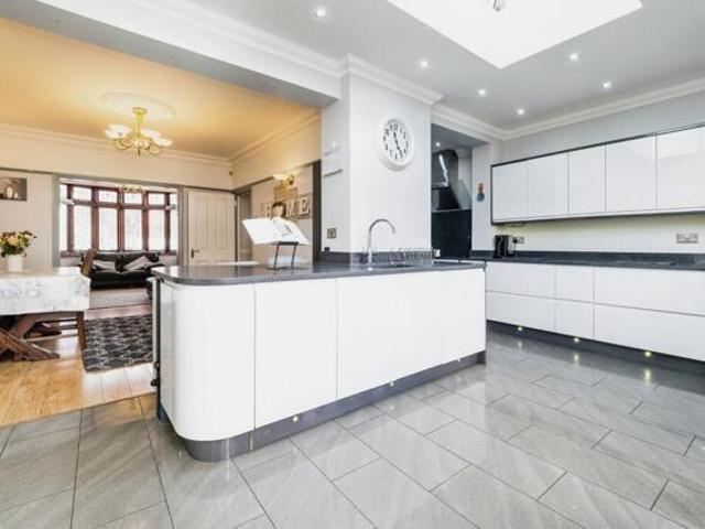 House 4 Bedroom For Sale Ilford Greater London 650000 ES100578867