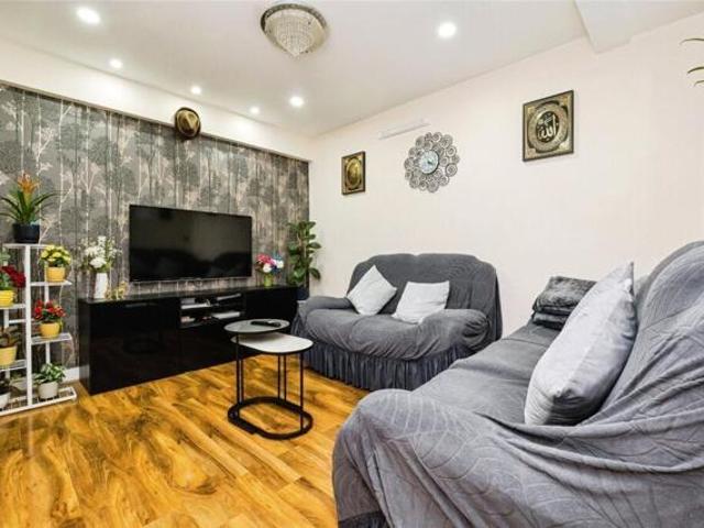 House 4 Bedroom For Sale Ilford Greater London 700000 ES99380907