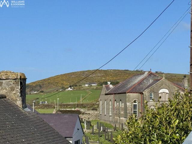 House 4 Bedroom For Sale Isle Of Anglesey Isle Of Anglesey 210000 ES99345203