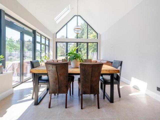 House 4 Bedroom For Sale Iver Buckinghamshire 1500000 ES98834679