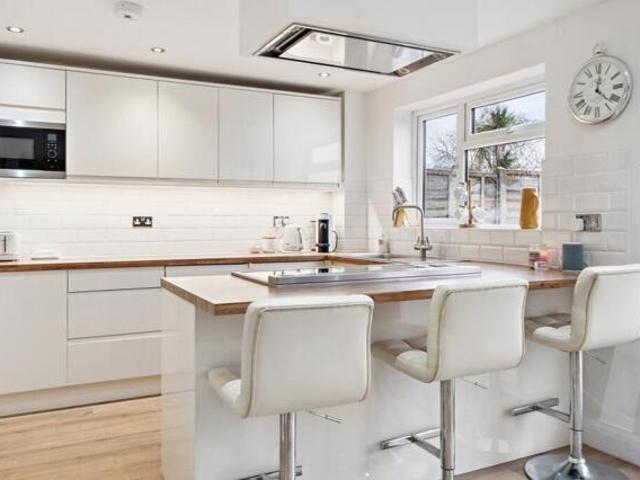 House 4 Bedroom For Sale Iver Buckinghamshire 585000 ES99571943
