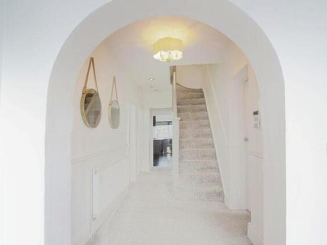 House 4 Bedroom For Sale Oadby Leicester 395000 ELS100917858