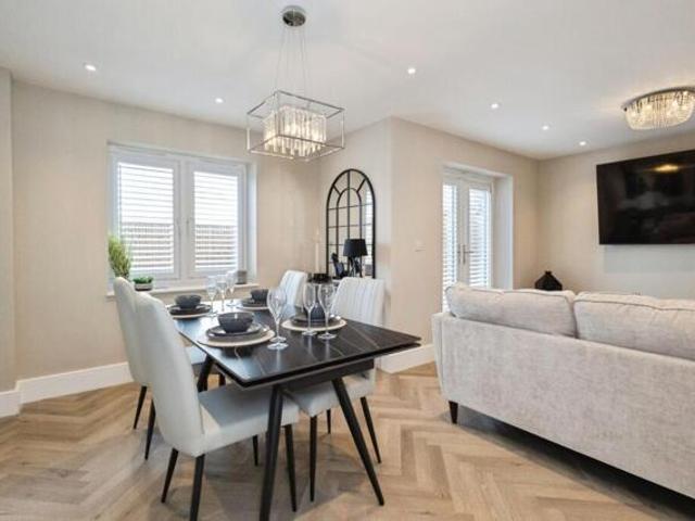 House 4 Bedroom For Sale Oldham Oldham 485000 ELS98612690
