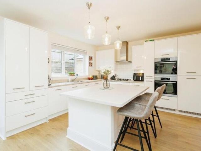 House 4 Bedroom For Sale Oldham Oldham 485000 ELS98800744