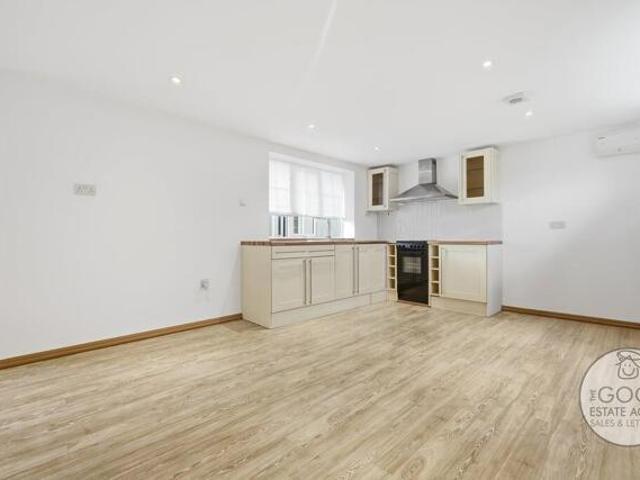 House 4 Bedroom For Sale Loughton Essex 575000 ELS99773919