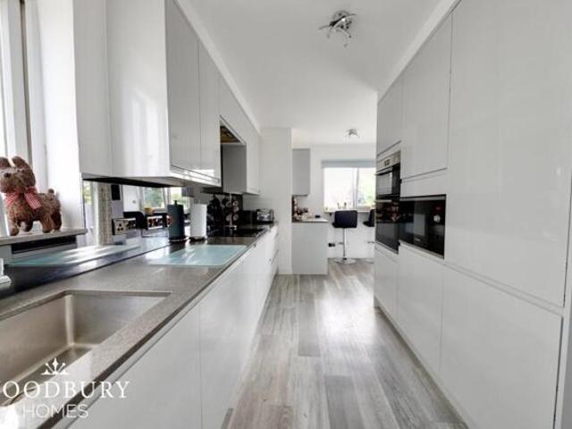 House 4 Bedroom For Sale Loughton Essex 925000 ES98119587