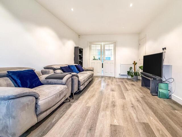 House 4 Bedroom For Sale Loughborough Leicestershire 400000 ES99523478