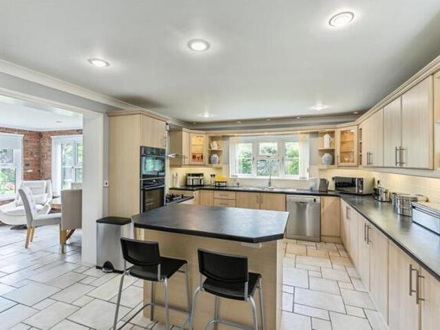 House 4 Bedroom For Sale Long Sutton Long Sutton 490000 ES98119436