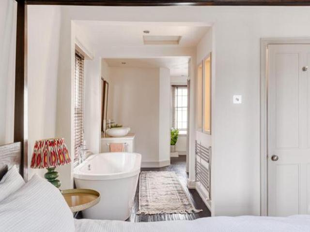 House 4 Bedroom For Sale London Greater London 1650000 ES99926240