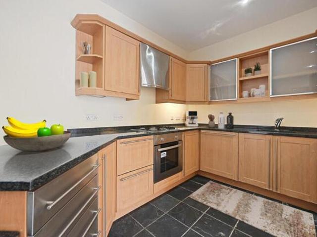House 4 Bedroom For Sale London Greater London 1270000 ELS98404462