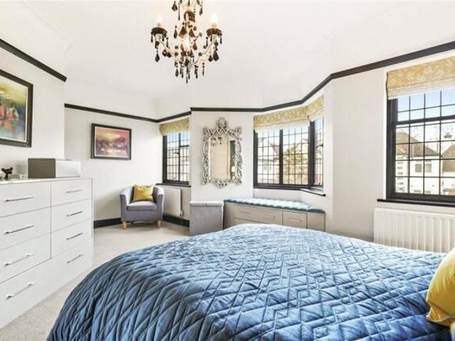 House 4 Bedroom For Sale London Greater London 1275000 ES99345026