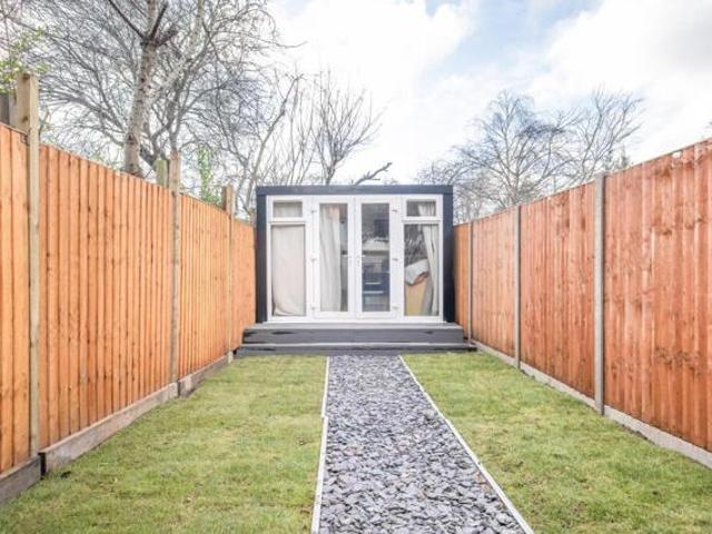 House 4 Bedroom For Sale London Greater London 600000 ELS100615087