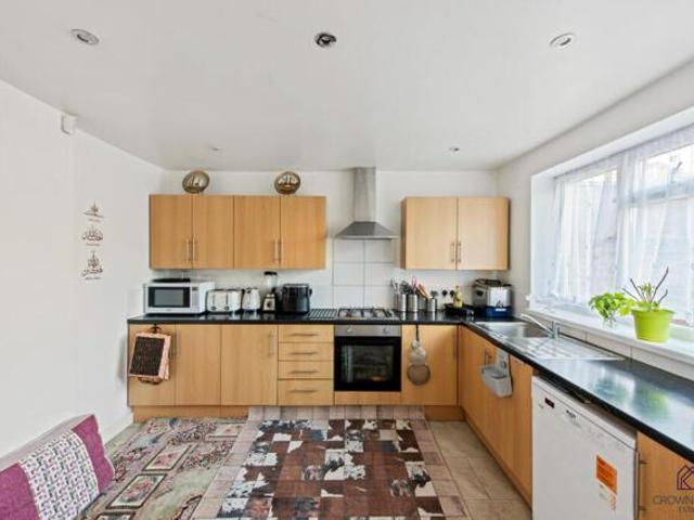 House 4 Bedroom For Sale London Greater London 700000 ES101931391
