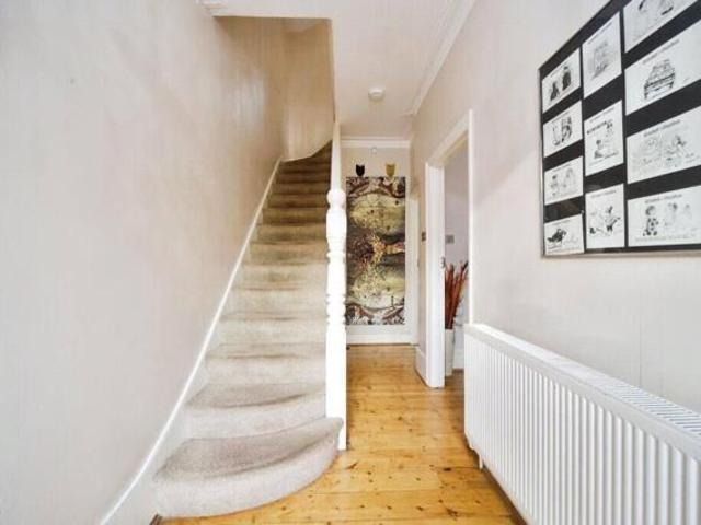 House 4 Bedroom For Sale London Greater London 800000 ES100917618