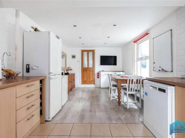 House 4 Bedroom For Sale London Greater London 925000 ELS98930057