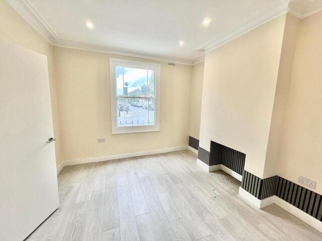 House 4 Bedroom For Sale London London 1150000 ES101168436