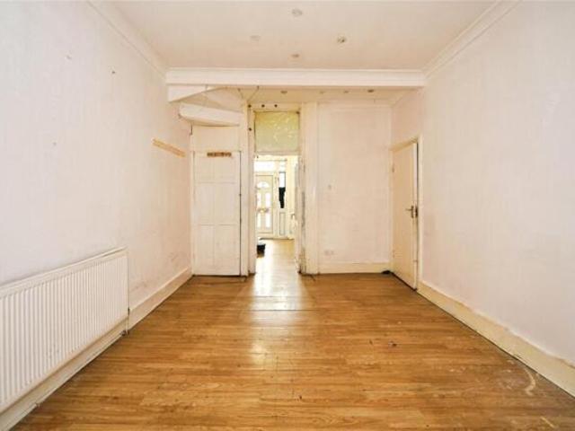 House 4 Bedroom For Sale Londres Greater London 440000 ES99277941