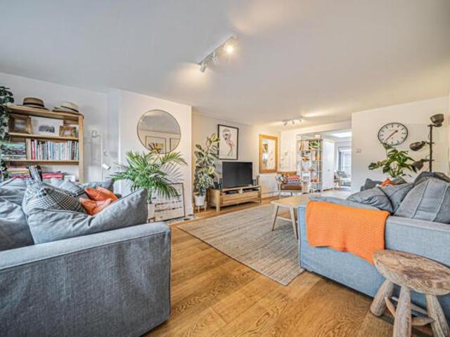 House 4 Bedroom For Sale Londres Greater London 700000 ES98296918