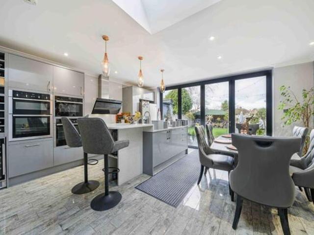 House 4 Bedroom For Sale Londres Greater London 850000 ES99986242