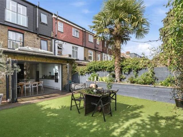 House 4 Bedroom For Sale Londres Greater London 899950 ES101674752