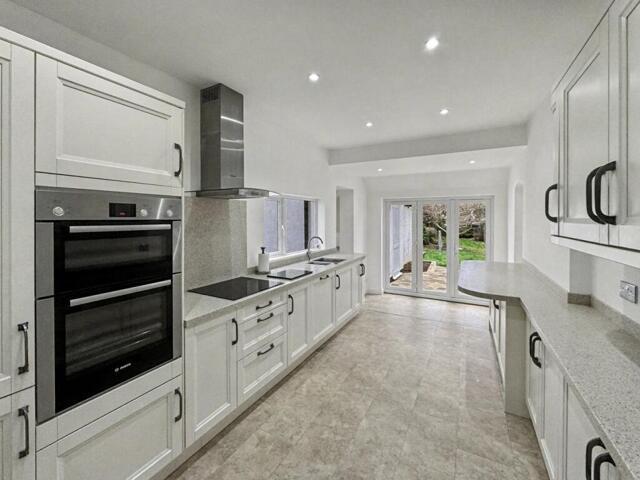 House 4 Bedroom For Sale Londres Greater London 1100000 ES98233292