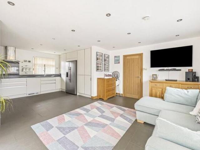 House 4 Bedroom For Sale Lancing West Sussex 550000 ELS99952050