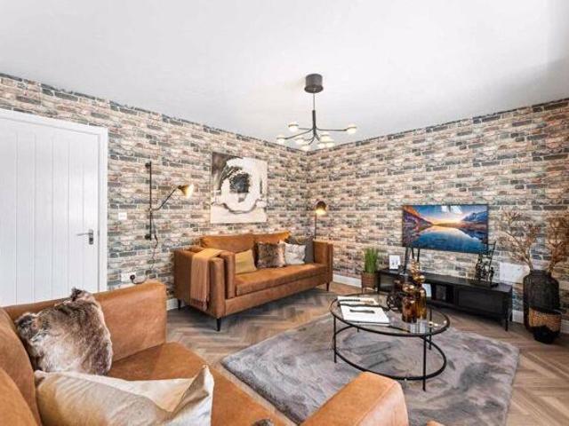 House 4 Bedroom For Sale Lancs Lancashire 349950 ES99773580