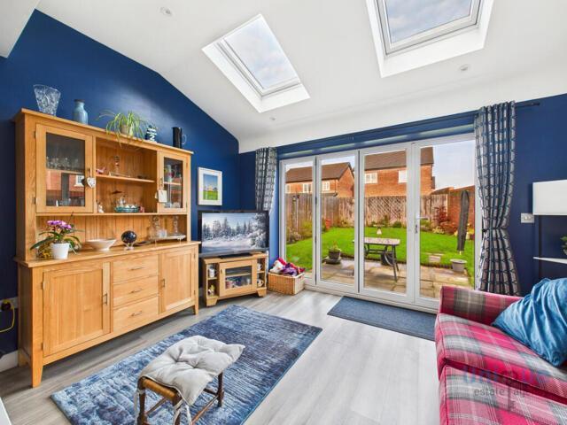 House 4 Bedroom For Sale Lancs Lancashire 359950 ES100855131