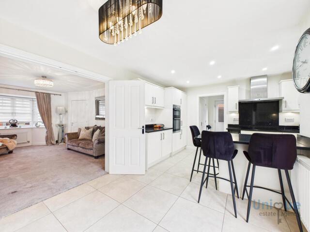 House 4 Bedroom For Sale Lancs Lancashire 365000 ELS100398188